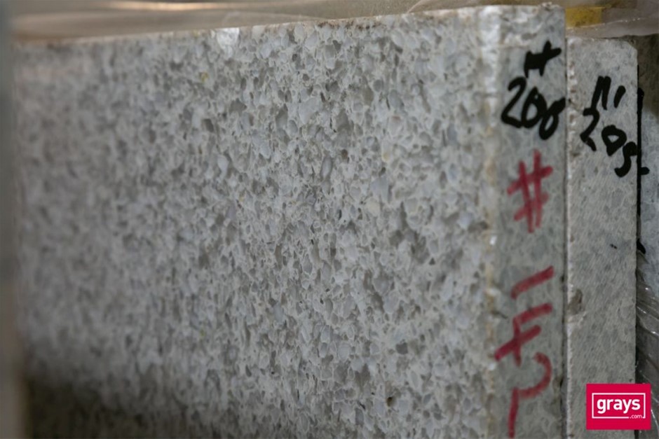 Essa Stone 1x Slab of Engineered Quartz Auction (0205-5052537) | Grays ...