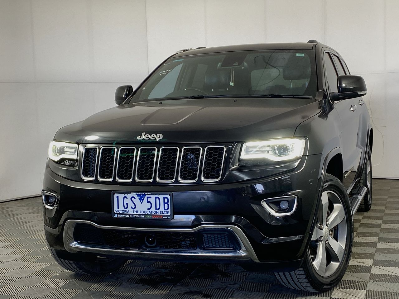 2015 Jeep Grand Cherokee OVERLAND WK Automatic - 8 Speed Wagon Auction ...