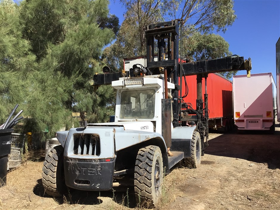 Hyster H300B Counterbalance Forklift Auction (0048-3024349) | Grays ...