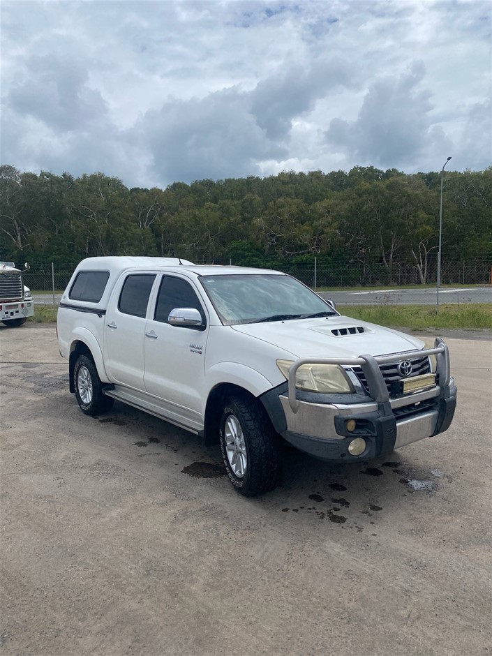 2012 Toyota Hilux 4WD Manual - 5 Speed Dual Cab Ute Auction (0001 ...