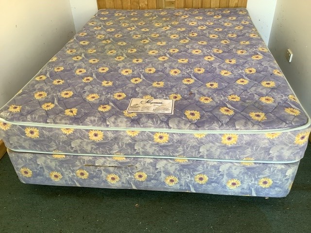 1 x Sleepmate Queen Ensemble Auction (0170-9039499) | Grays Australia