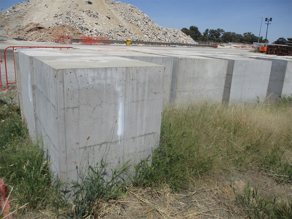 Concrete Blocks Auction (0407-3024787) | Grays Australia