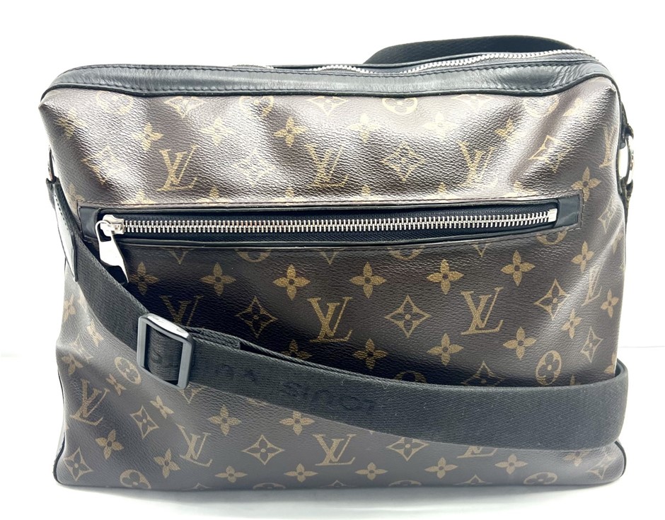 Louis Vuitton Torres Monogram Macassar Shoulder Bag Auction (0041 ...