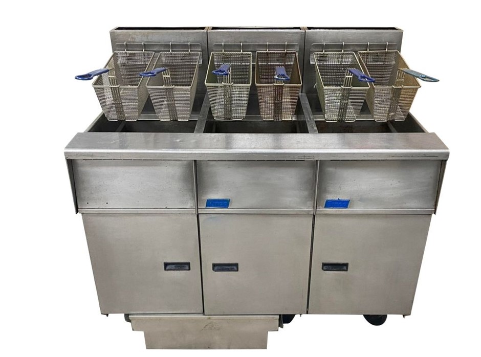 PITCO GAS MODEL SGH50-JS 6 BASKET FRYER WITH INBUILT OIL FITLER Auction ...