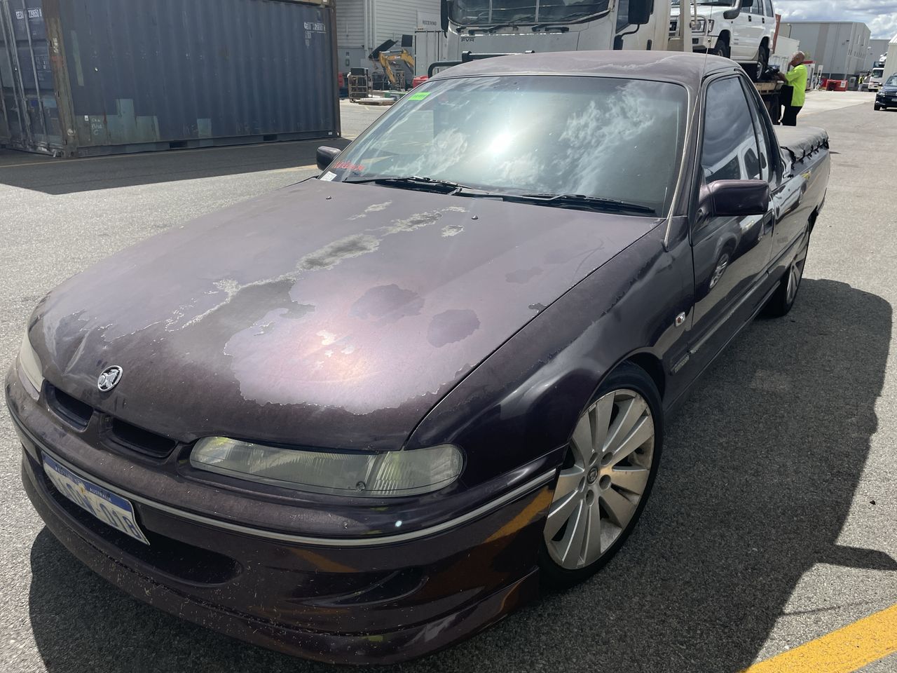 1998 Holden Commodore VSIII Automatic Ute Auction (0001-9040141 ...