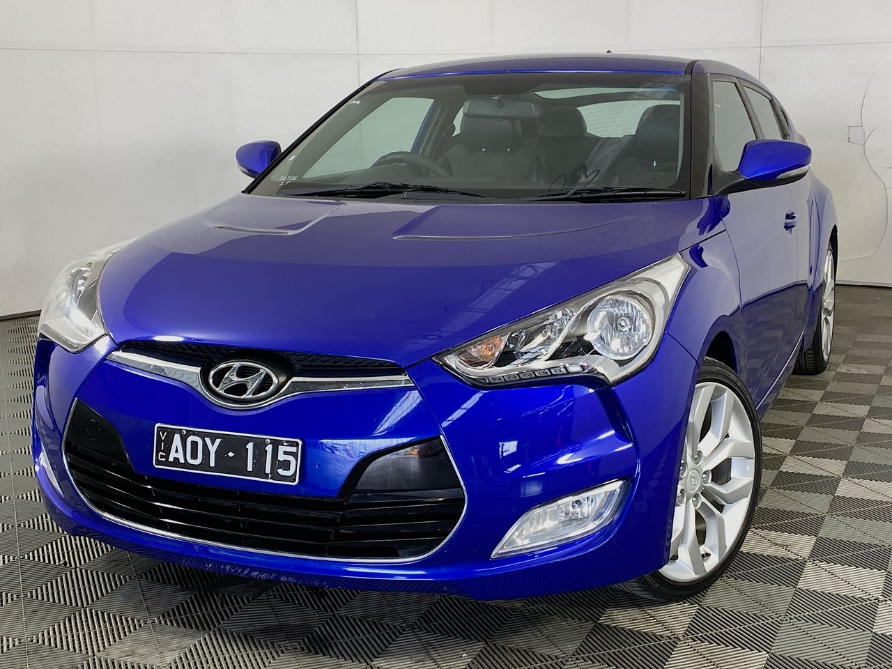 2012 Hyundai Veloster FS Automatic Coupe Auction (0001-20076875 ...