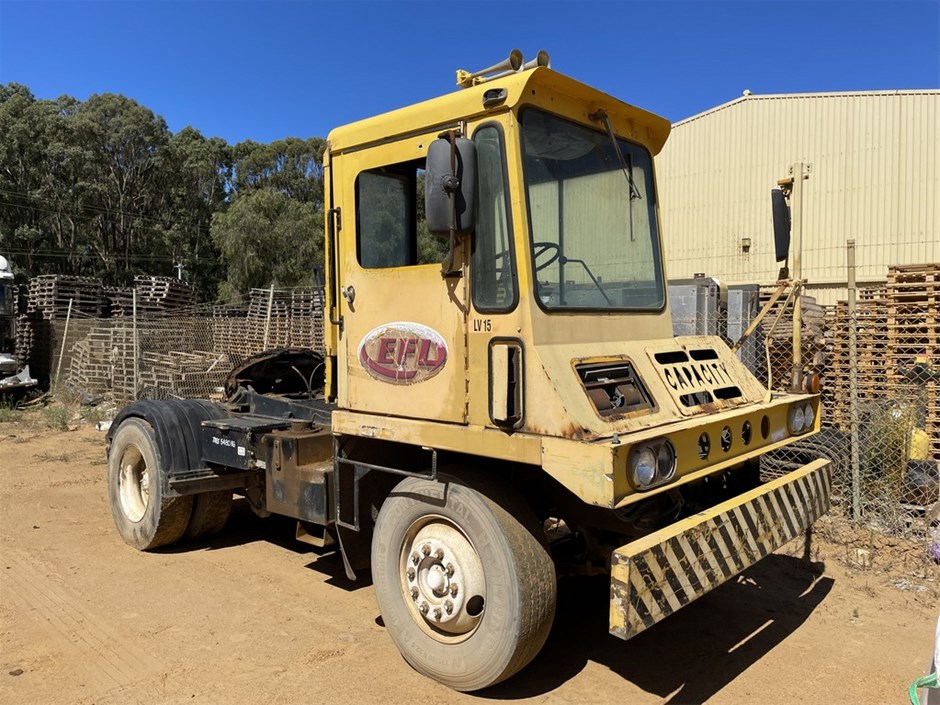 Capacity Tow 300 4 x 2 Yard Tug Auction (0014-9040171) | Grays Australia