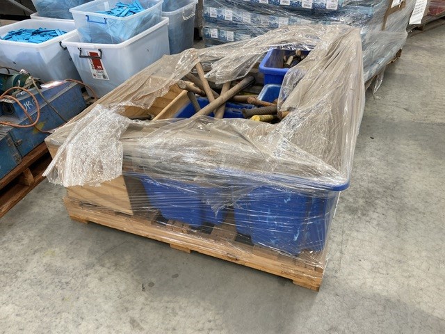 Pallet of Hammers and Clamps Auction (0071-9040729) | Grays Australia