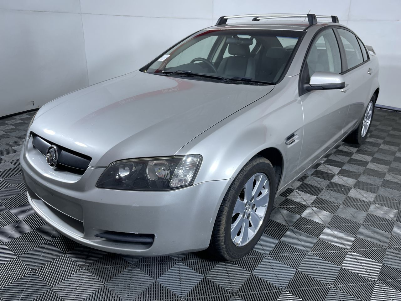 2006 Holden Commodore OMEGA V Limited Ed. VE Automatic Sedan Auction ...