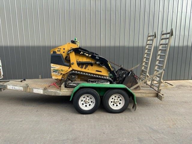 2018 Vermeer S450TX Mini Loader & 2015 Auswide Plant Trailer