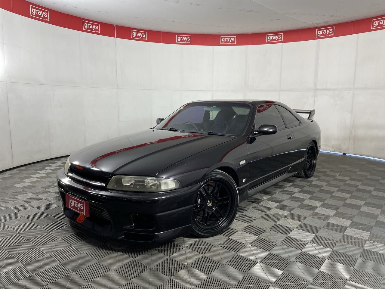 IMPORT 1996 Nissan Skyline r33 Manual Sedan