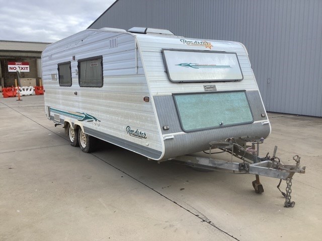 2001 Roadstar Vacationer Tango Caravan