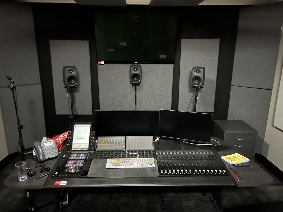 AVID S6-M40 Mixing Control Surface 16 Fader with 2 Display Modules ...