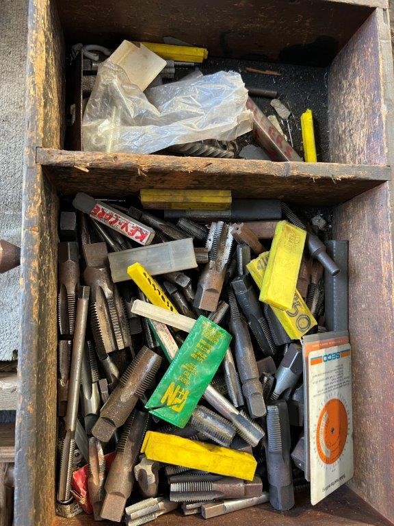box qnty of machine taps Auction (0023-5052631) | Grays Australia