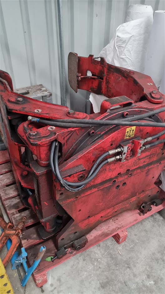 Auramo Reel Grabber / Hydraulic Forklift Auction (0026-3025405) | Grays ...