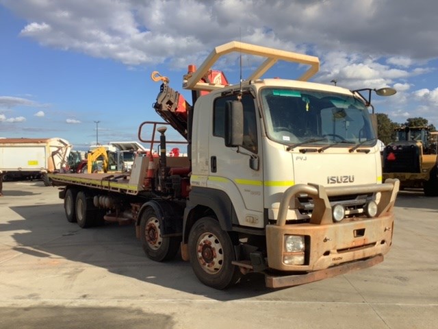 2017 Isuzu FH FYH 8 x 4 Tilt Tray Truck Auction (0003-9041684) | Grays ...