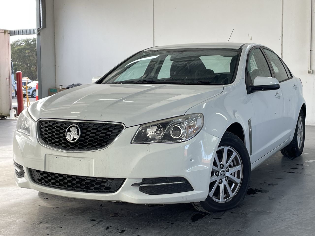 2015 Holden Commodore Evoke VF Automatic Sedan Auction (0001-21003605 ...