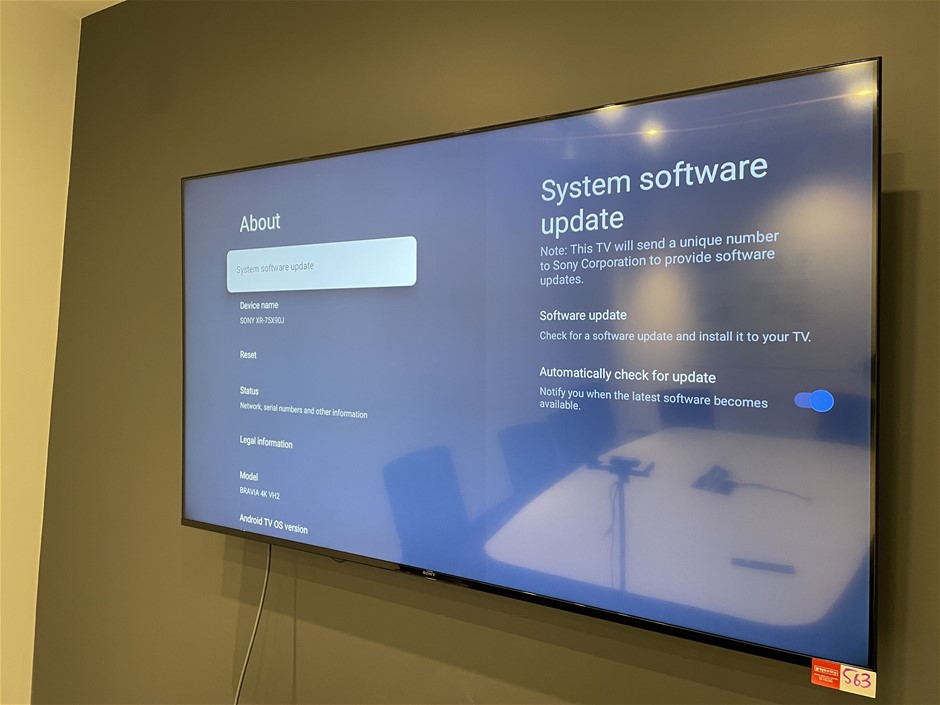 SONY Bravia Wall Mounted TV with Remote - Model Sony XR-75X90J Auction ...