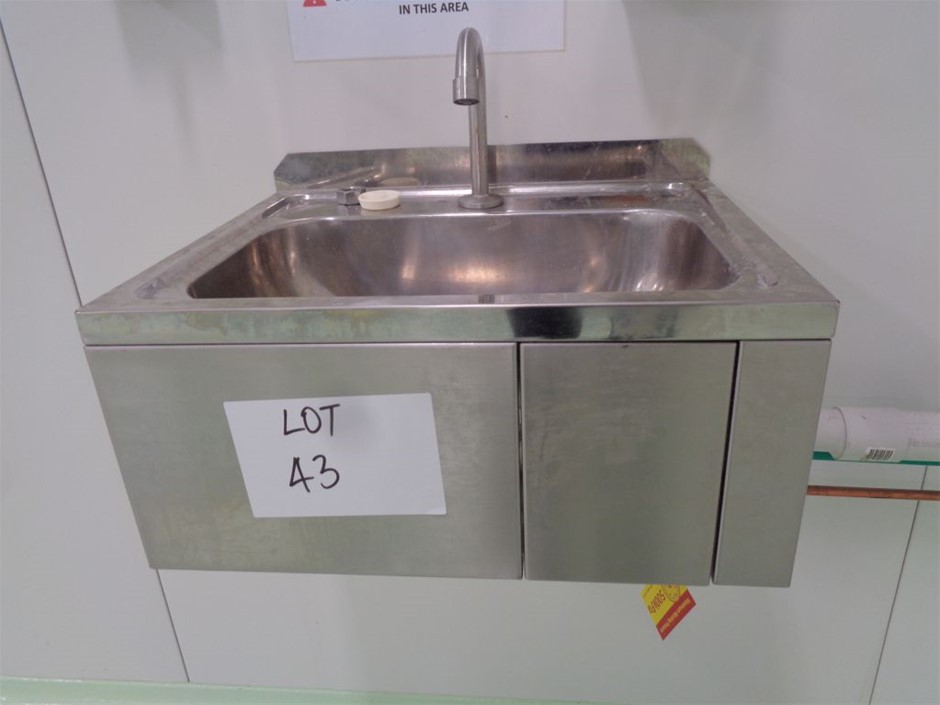 Knee Operated Stainless Steel Hand Basin Auction (0042-5052782) | Grays ...