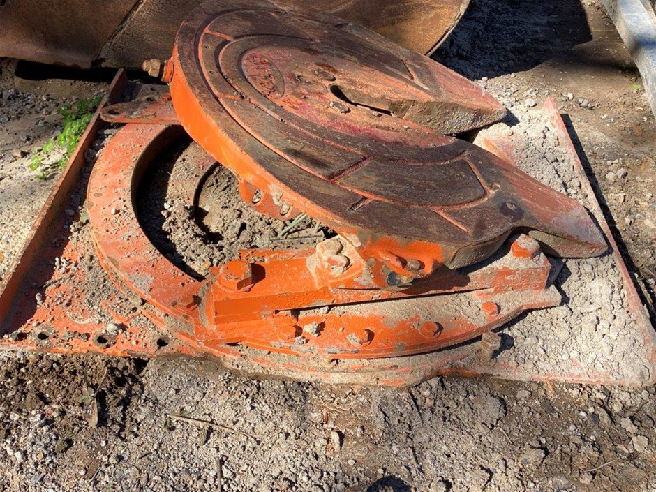 Holland Ballrace Truck Turntable Auction (0036-5052799) | Grays Australia