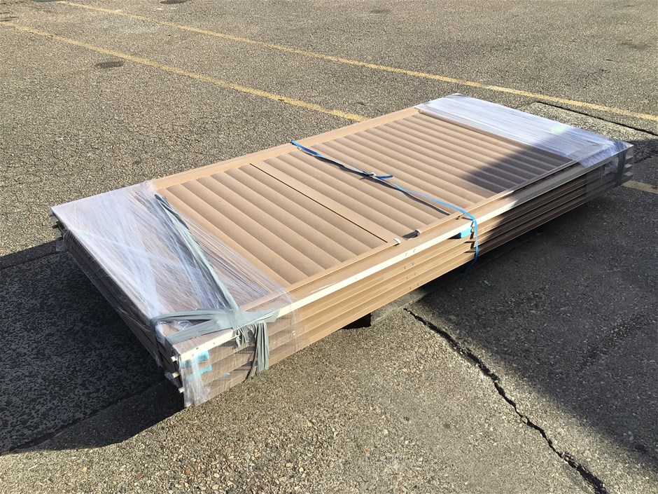 4 x Adjustable Aluminum Shutters (Pack 68) Auction (0008-7045316 ...