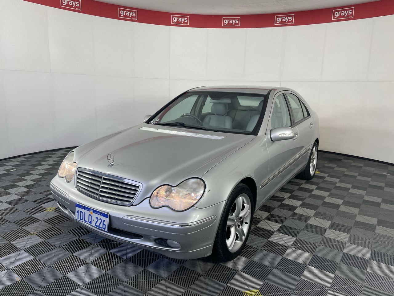 2001 Mercedes Benz C180 Classic W203 Automatic Sedan Auction (0001 ...