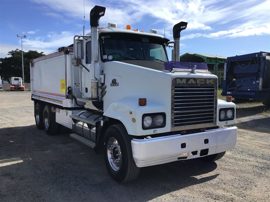 2007 Mack Trident CLS 6 x 4 Tipper Truck Auction (0001-7045301) | Grays Australia