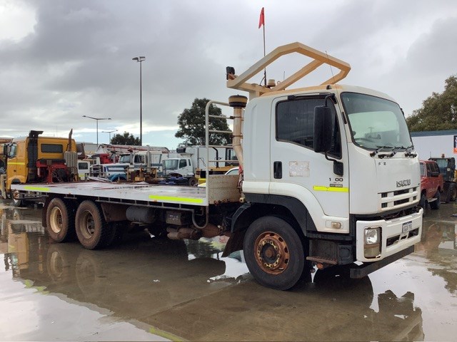 2012 Isuzu FH FVZ 6 x 4 Tray Body Truck Auction (0002-9042667) | Grays ...