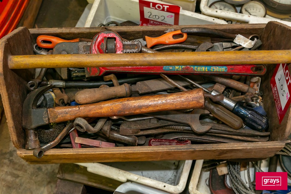 Assorted Hand Tools in Carry Tray Auction (0205-5052820) | Grays Australia