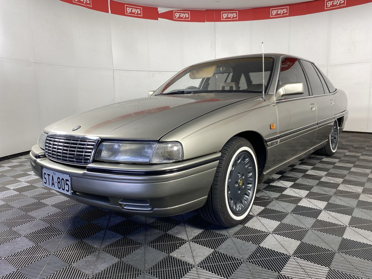 1992 Holden Statesman VQ II Automatic Sedan Auction (0001-60012174 ...