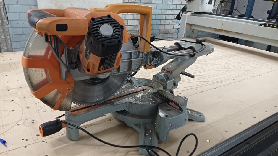 Triton T305DBSMS Mitre Saw Auction (0082-3025651) | Grays Australia