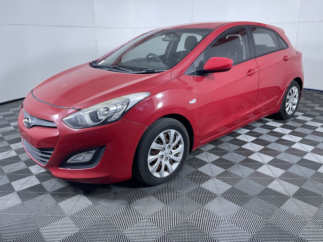 2013 Hyundai i30 Active GD Manual Hatchback Auction (0001-50504234 ...