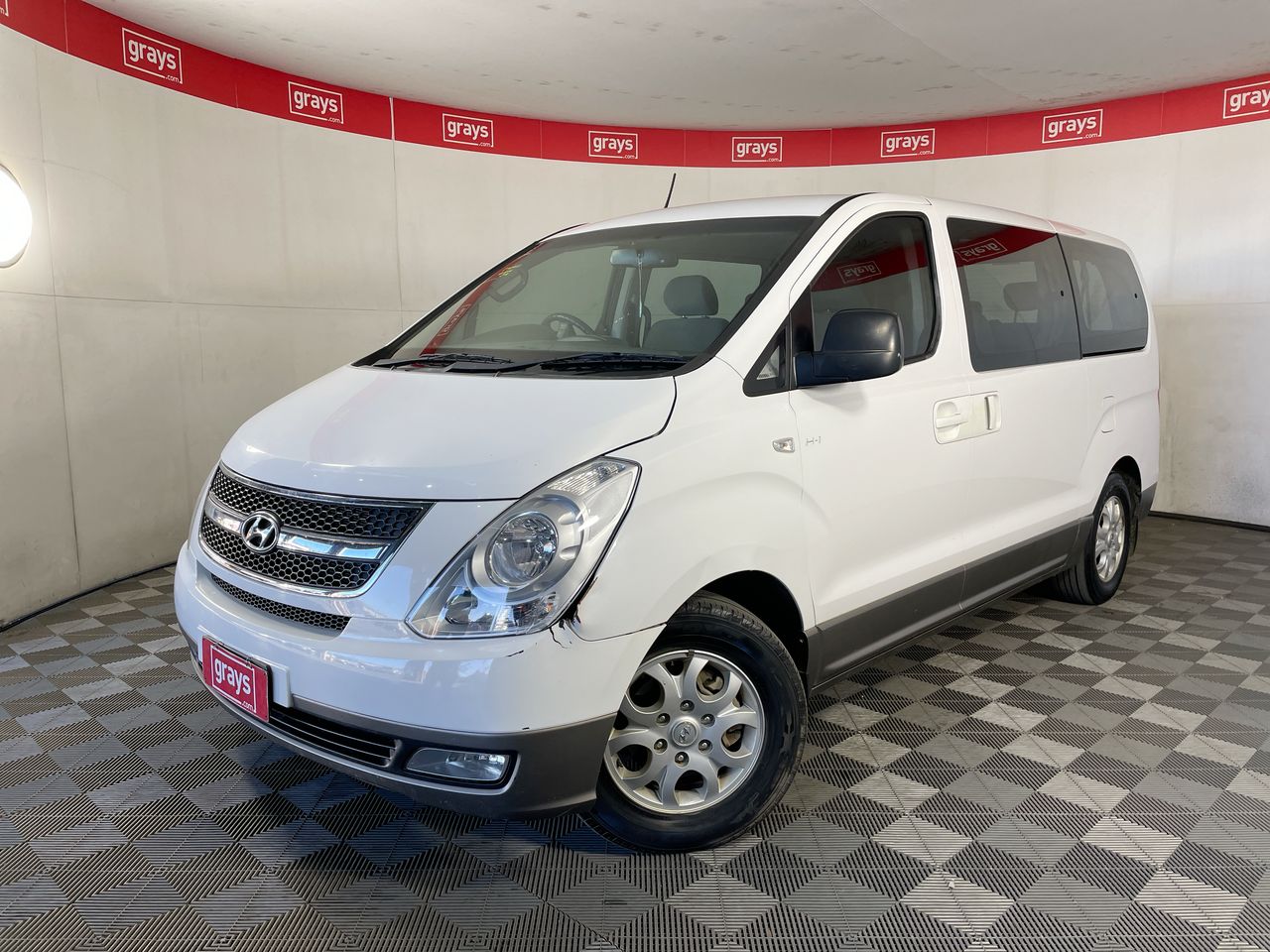 Ex-Corp 2014 Hyundai iMAX TQ Turbo Diesel Auto 8 Seats People Mover ...