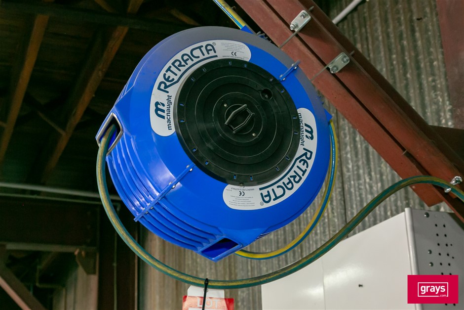 MacNaught Retracta Air Line on Retractable Hose Reel Auction (0660 ...