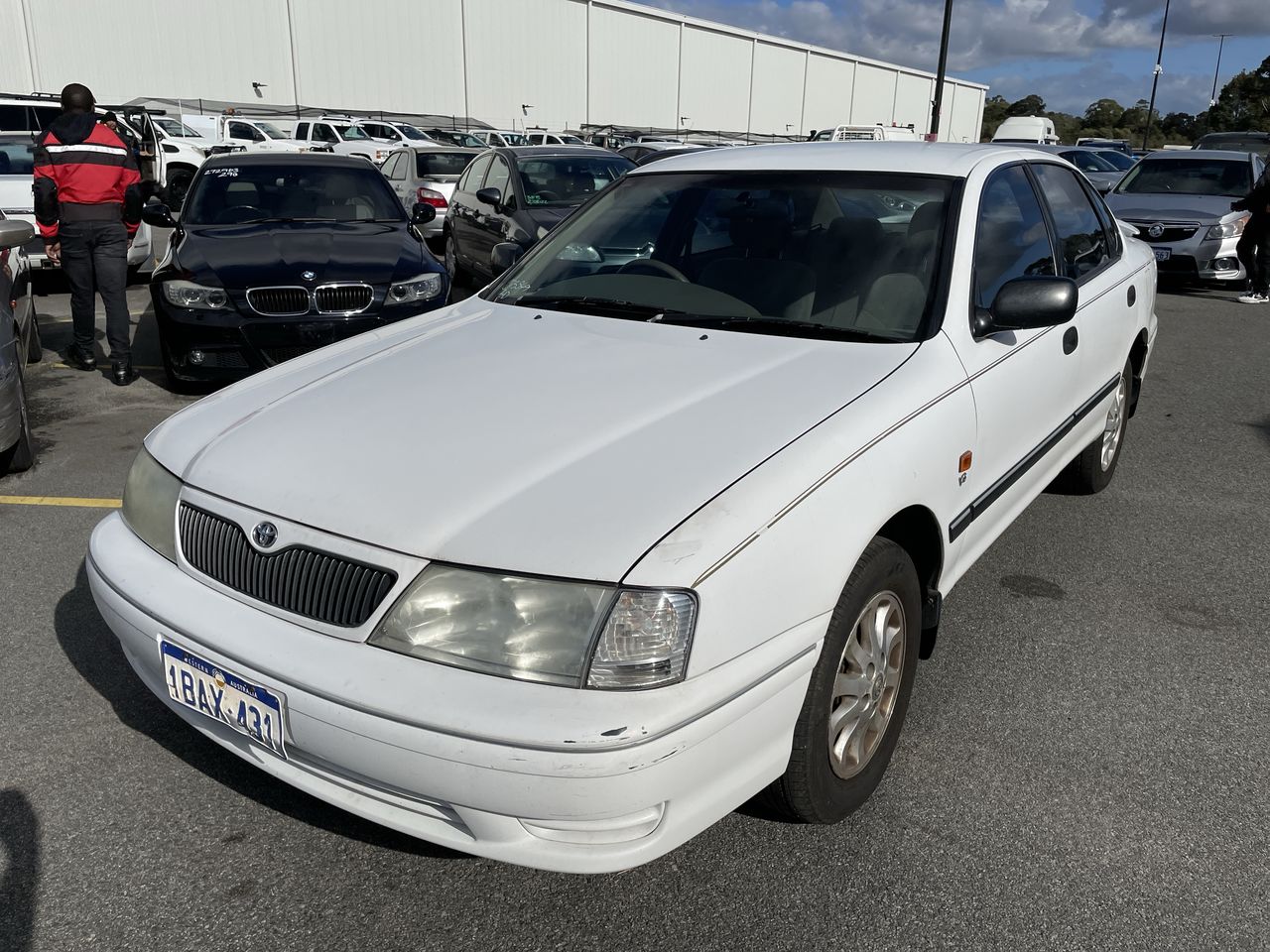 2001 Toyota Avalon Conquest MCX10R Automatic Sedan Auction (0001 ...