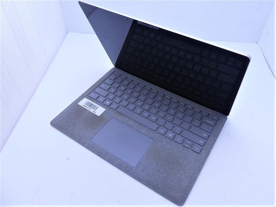 Microsoft Surface Laptop 2 Notebook Auction (0007-2553464) | Grays ...
