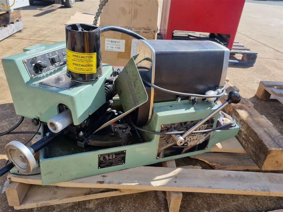 Kwik-Way SVS II Deluxe Valve Refacer Auction (0004-7045563) | Grays ...