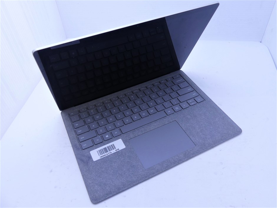 Microsoft Surface Laptop 2 Notebook Auction (0009-2553468) | Grays ...
