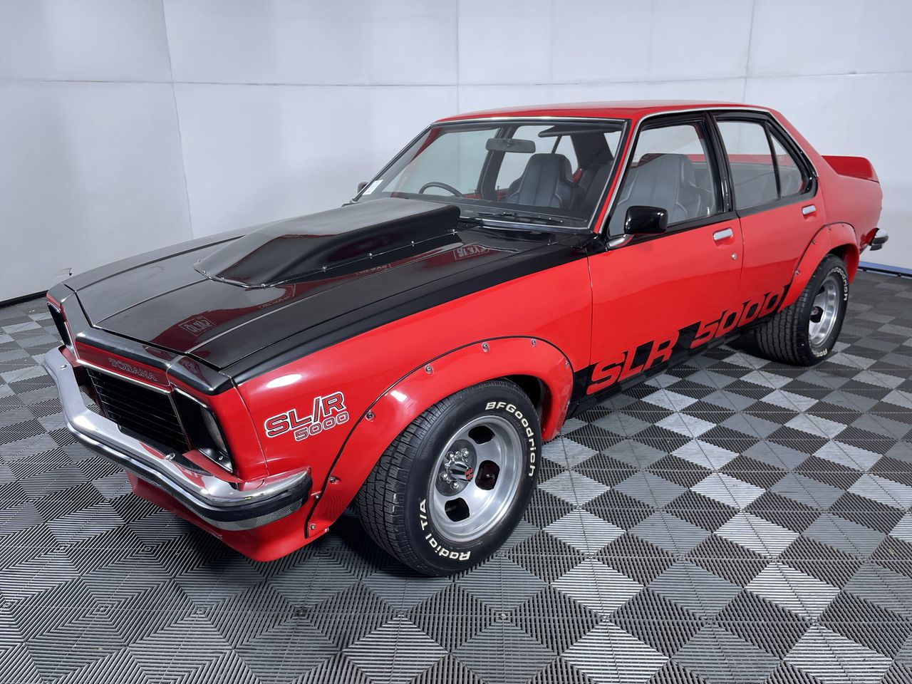 1974 Holden LH Torana (SLR/5000 Replica) V8 Manual Sedan Auction (0001 ...