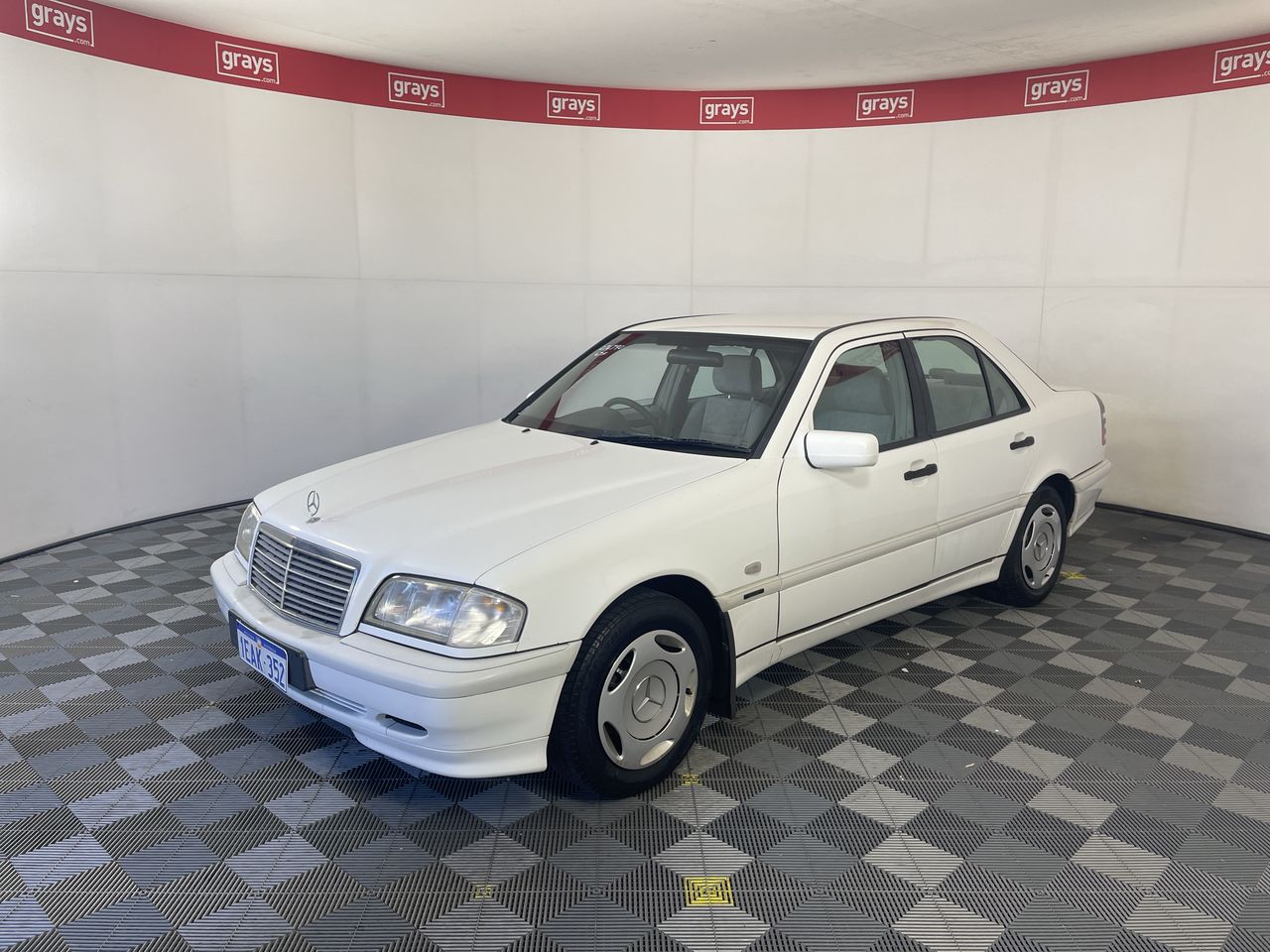1998 Mercedes Benz C200 Classic W202 Automatic Sedan Auction (0001 ...