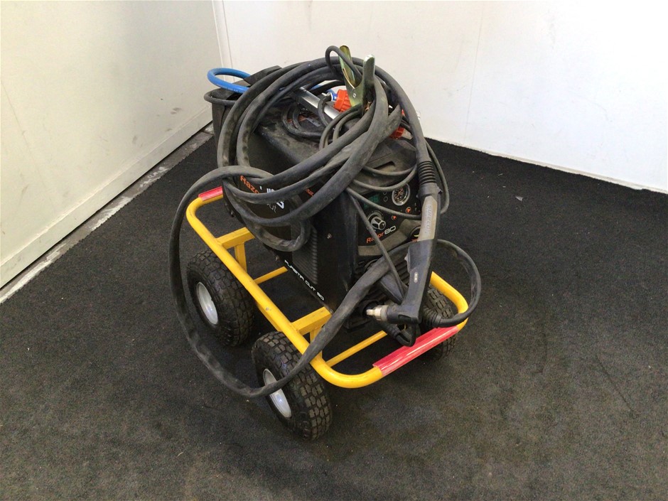 Unimig Razor Cut 80 Plasma Cutter with Trolley Auction (0019-7046014 ...