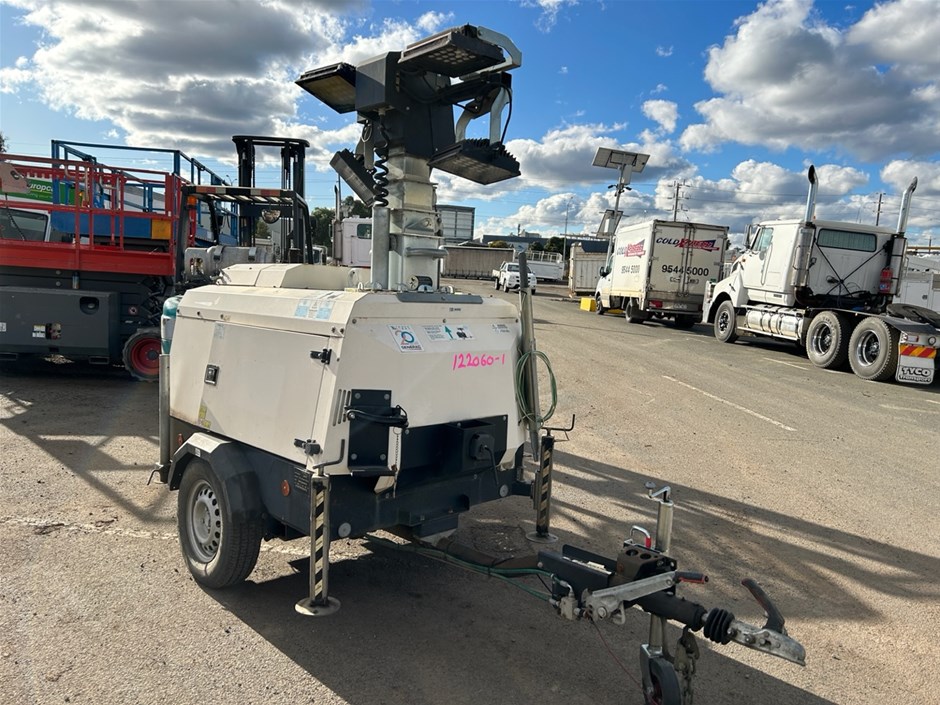 2018 Generac LED 4 Head Hybrid Light Tower Auction (0010-3025963 ...