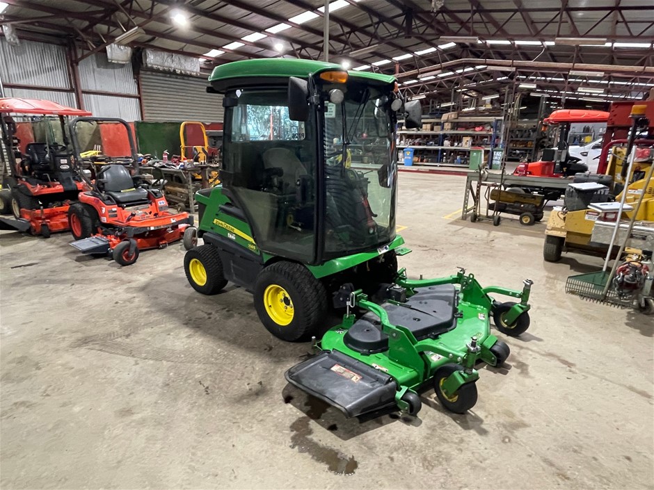 2018 John Deere 1585 Ride On Mower with Enclosed Cabin Auction (0001 ...
