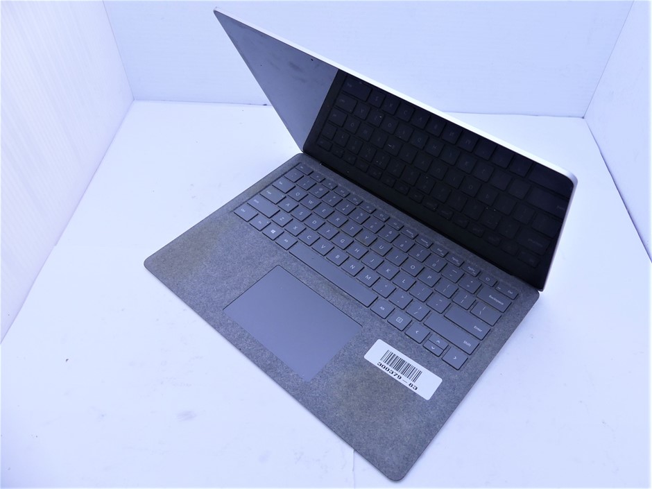 Microsoft Surface Laptop 2 Notebook Auction (0014-2554274) | Grays ...