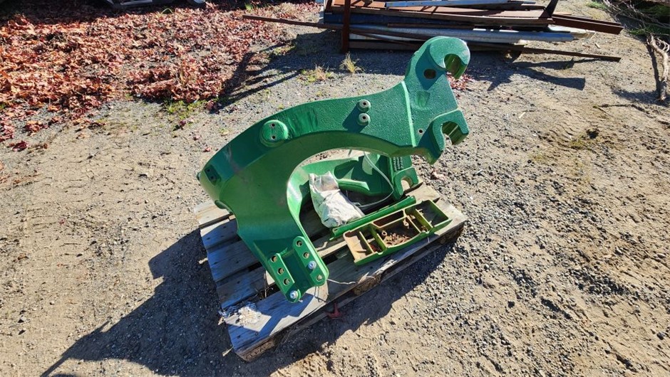 John Deere 6 Series Loader Posts Auction (0077-5053313) | Grays Australia