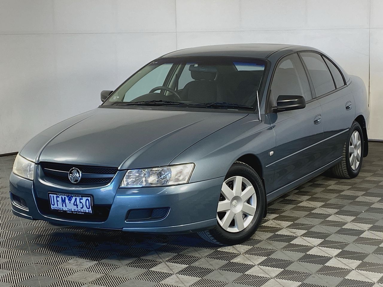 2006 Holden Commodore Executive VZ Automatic Sedan Auction (0001 ...