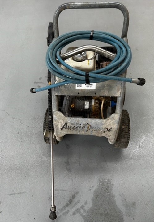 AUSSIE PUMPS AB30 Water Blaster - 3000 PSI Cold - Petrol Auction (0030 ...