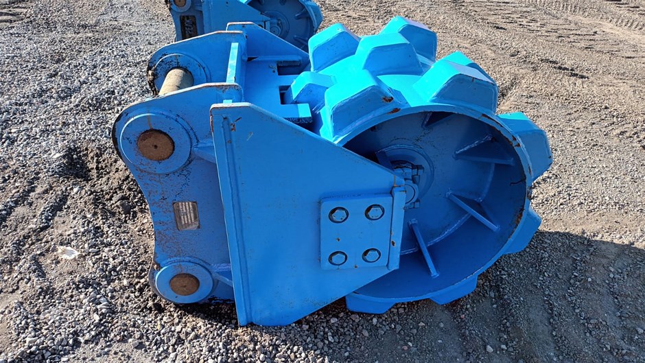 14t Compaction Wheel Compactor Attachment Auction (0330-7048915 ...