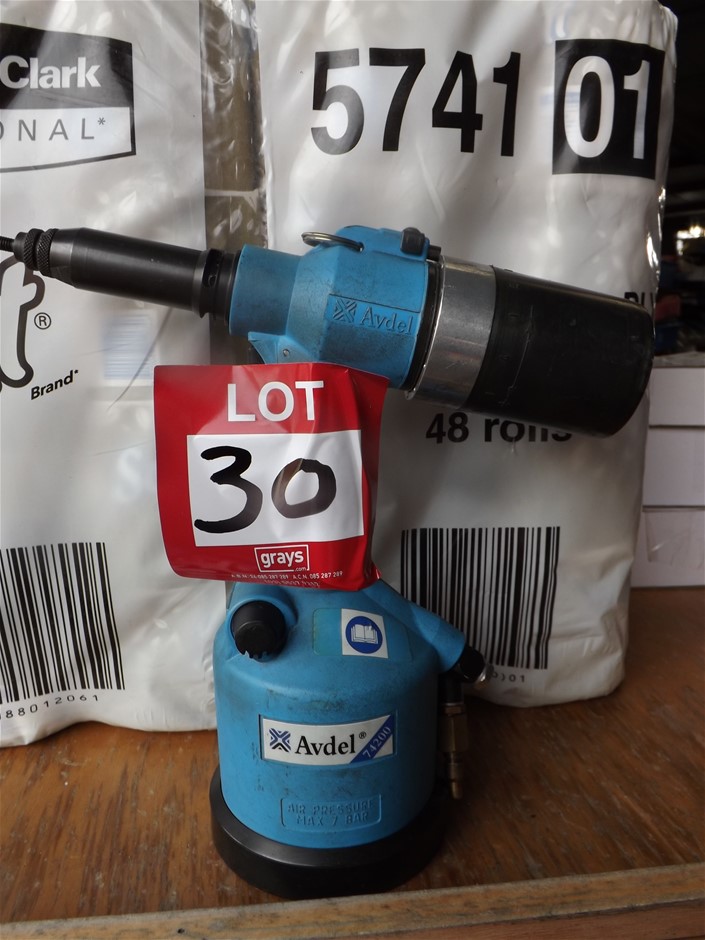 Pneumatic Nut Tighter Auction (0030-3026088) | Grays Australia