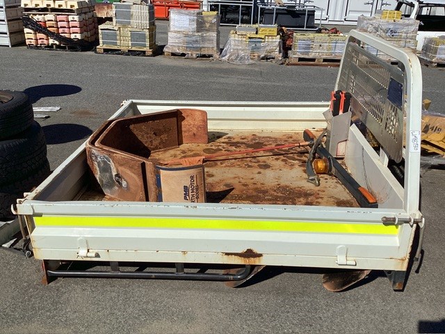 Hilux Ute Dropside Tray Auction (0040-9043672) | Grays Australia